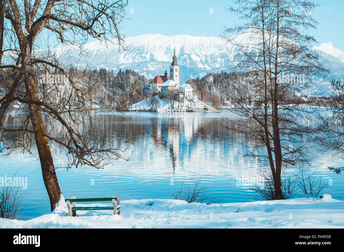 Schönen Blick auf berühmte Bleder Insel (Blejski otok) am malerischen ...