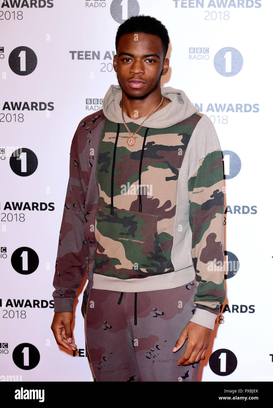 Not3s, die an bbc radio 1s teen awards teilnahmen, hielten die sse ...