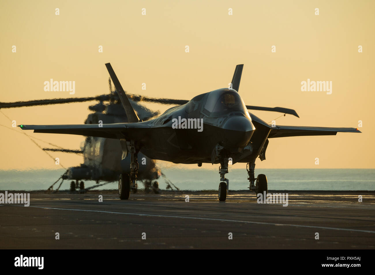 Us Marine Corps Maj. Michael Lippert, Test Pilot mit der F-35 Pax River ...