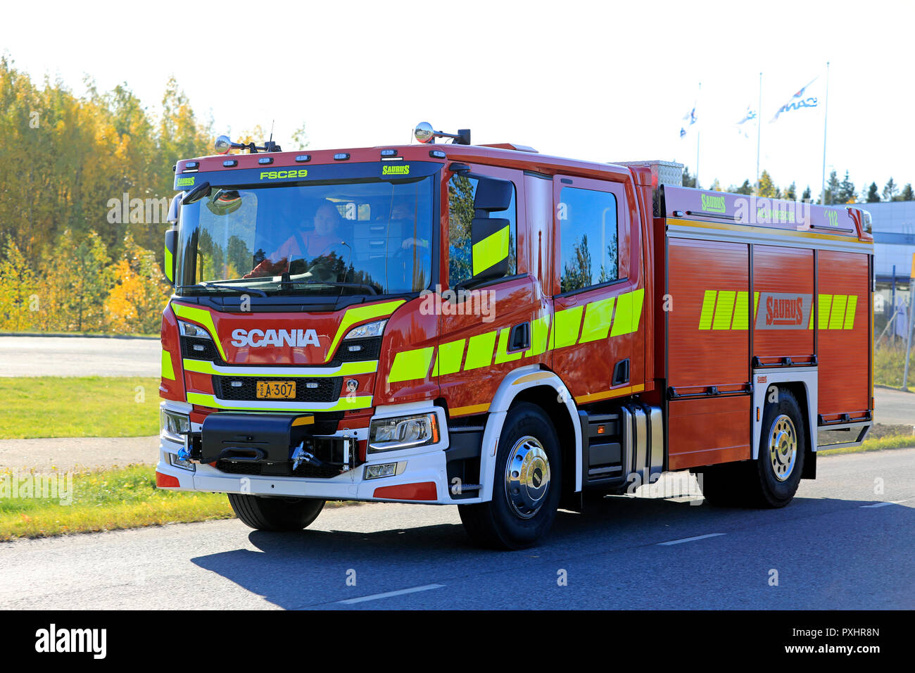 Lieto, Finnland - 19. Oktober 2018: Scania P370 Doppelkabine ...