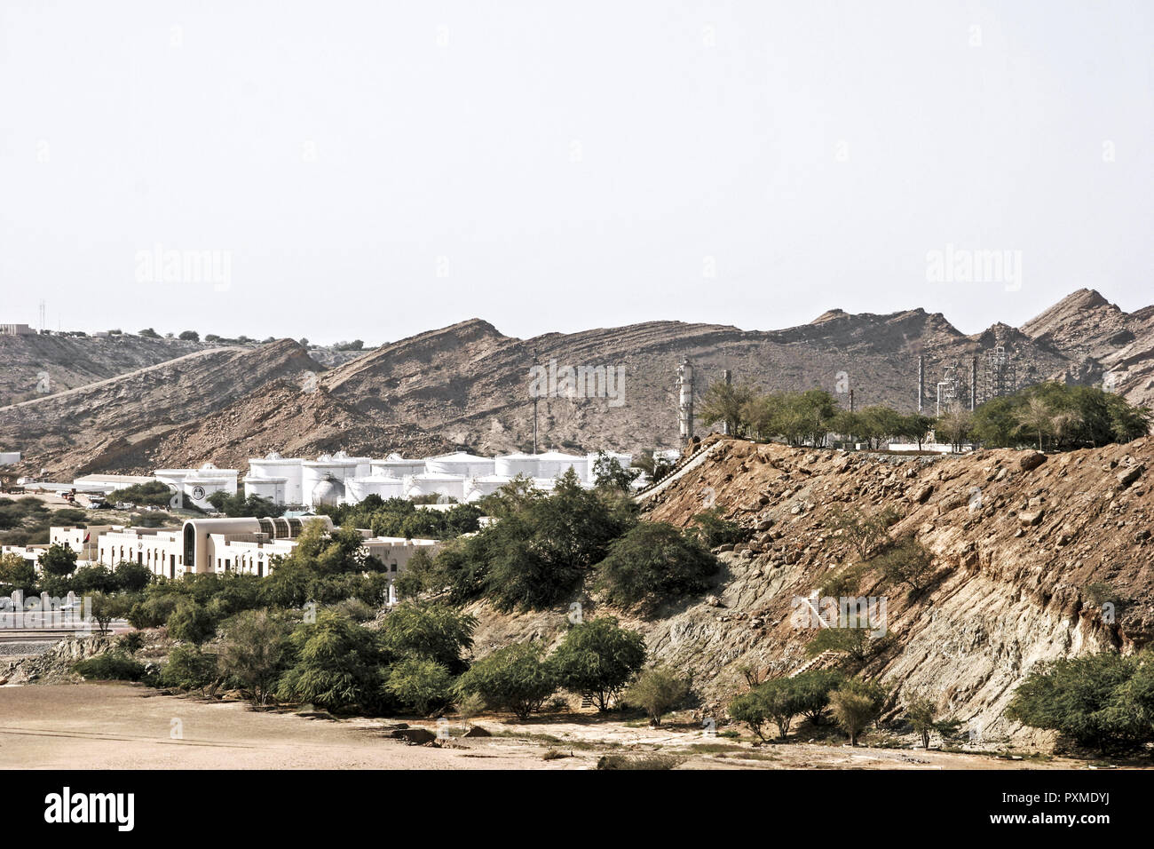 Oman Maskat Maskat Masquat Oel Oeltanks Wirtschaft Arabische Halbinsel ...
