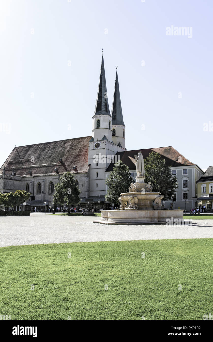 Deutschland Bayern Altoetting Kapellplatz Stockfotos & Deutschland ...