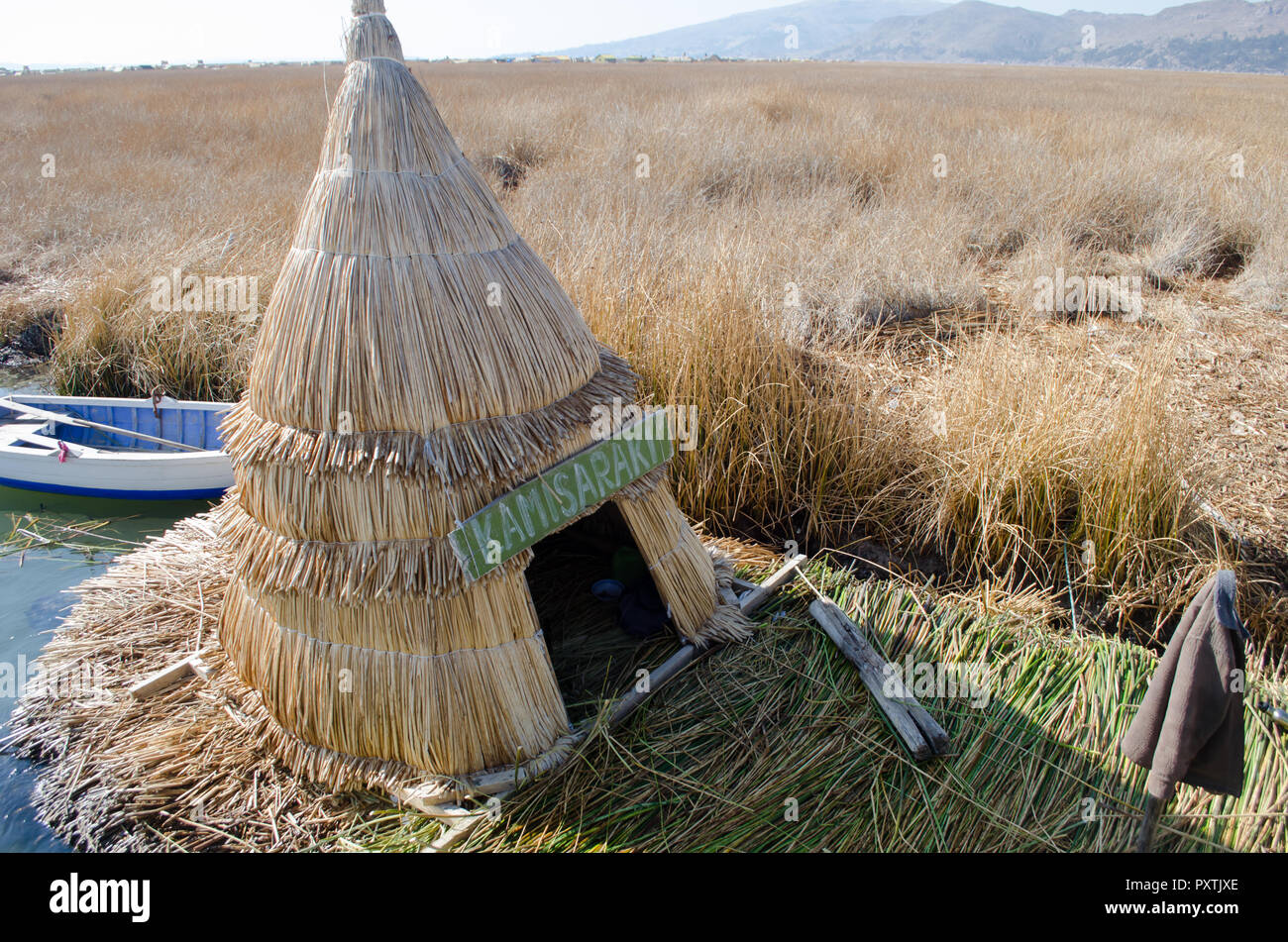 Uros inseln menschen -Fotos und -Bildmaterial in hoher Auflösung – Alamy
