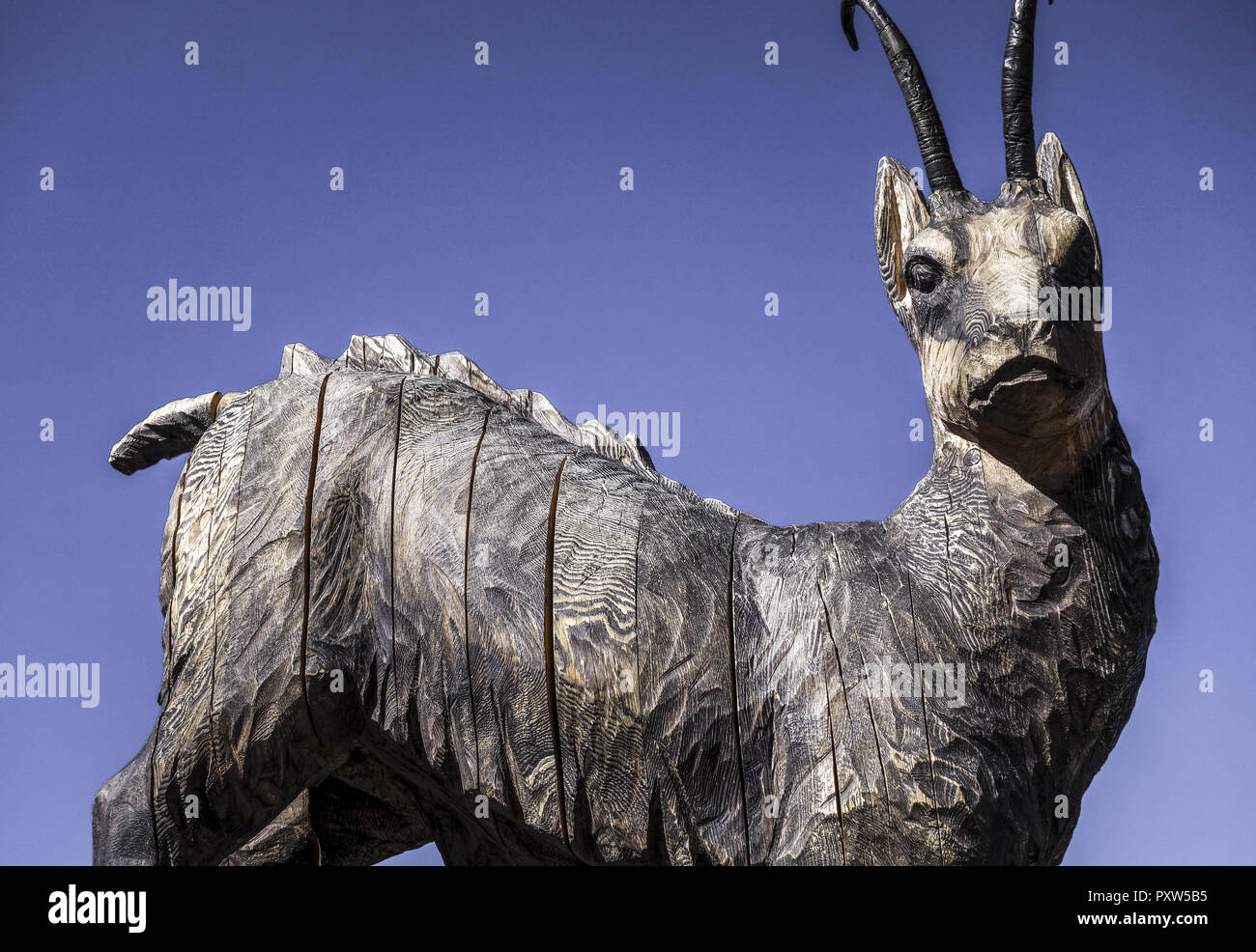 Gams-Skulptur von Mario Gasser am Zugspitzgipfel, Zugspitze ...