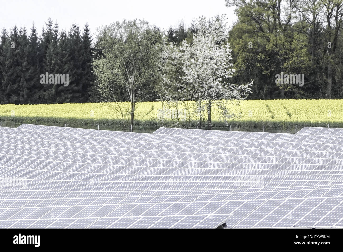 Photovoltaik freianlage deutschland -Fotos und -Bildmaterial in hoher Auflösung – Alamy