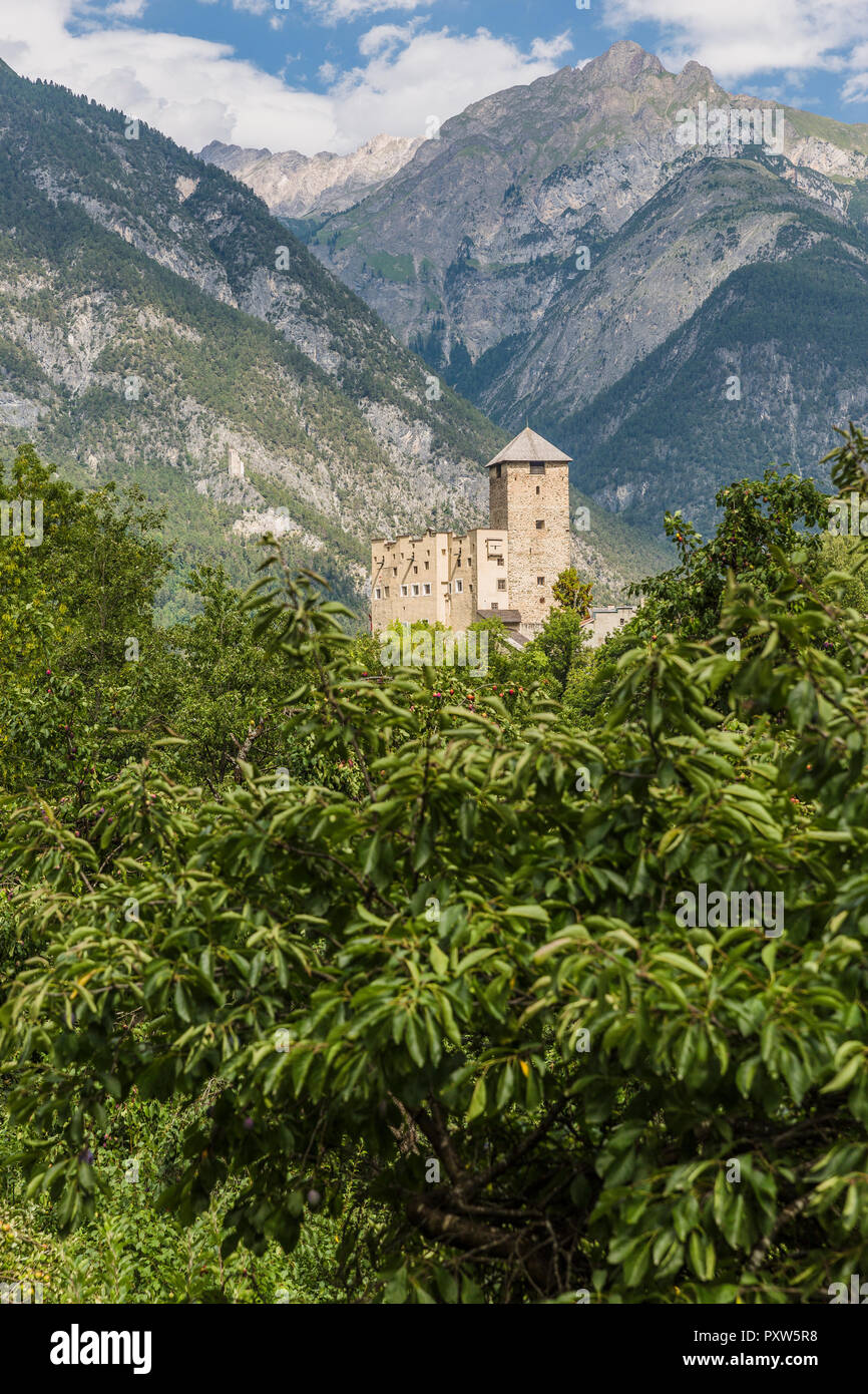 Schloss landeck -Fotos und -Bildmaterial in hoher Auflösung – Alamy