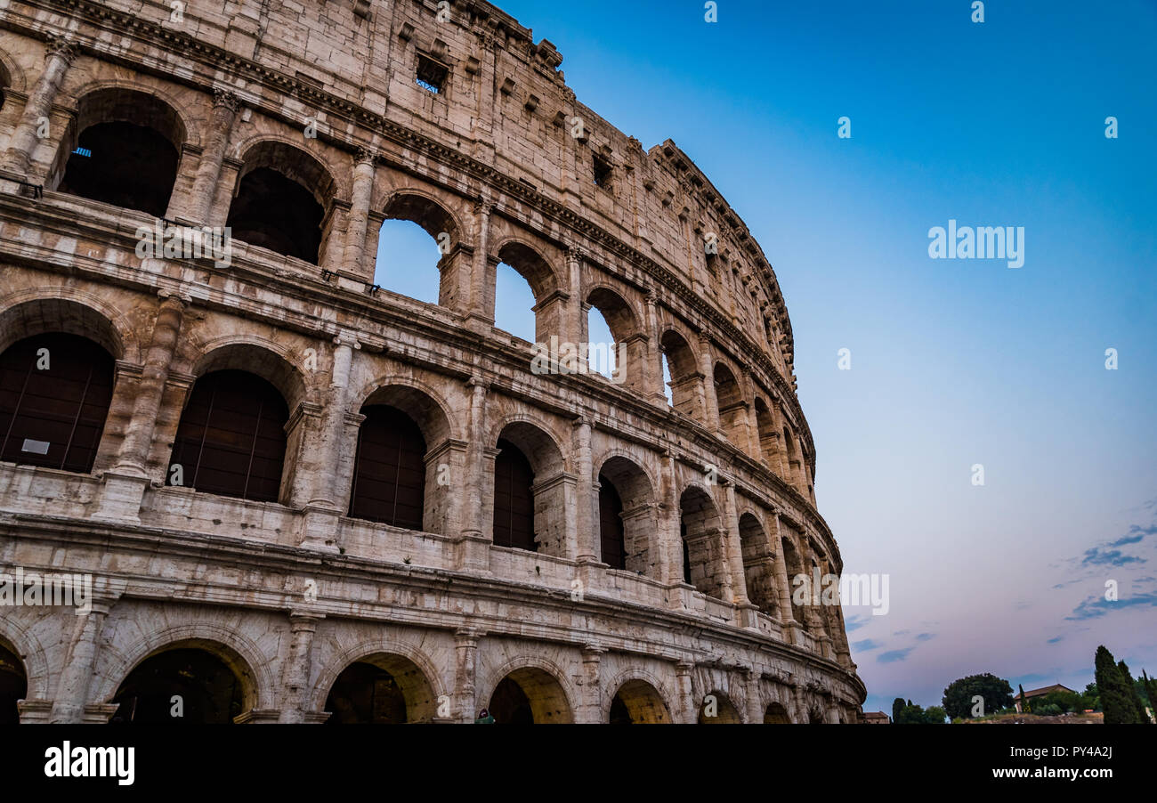 Kolosseum gladiator -Fotos und -Bildmaterial in hoher Auflösung – Alamy