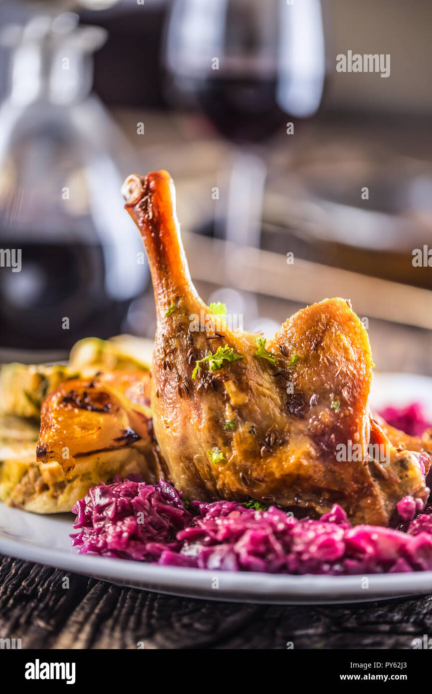 Entenbraten mit rotkohl -Fotos und -Bildmaterial in hoher Auflösung – Alamy