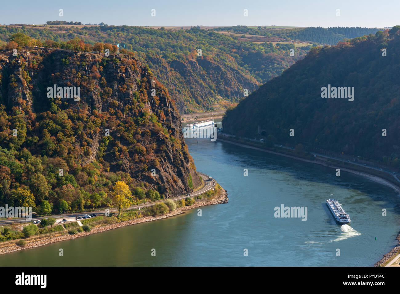 Lastkahn unter loreley -Fotos und -Bildmaterial in hoher Auflösung – Alamy