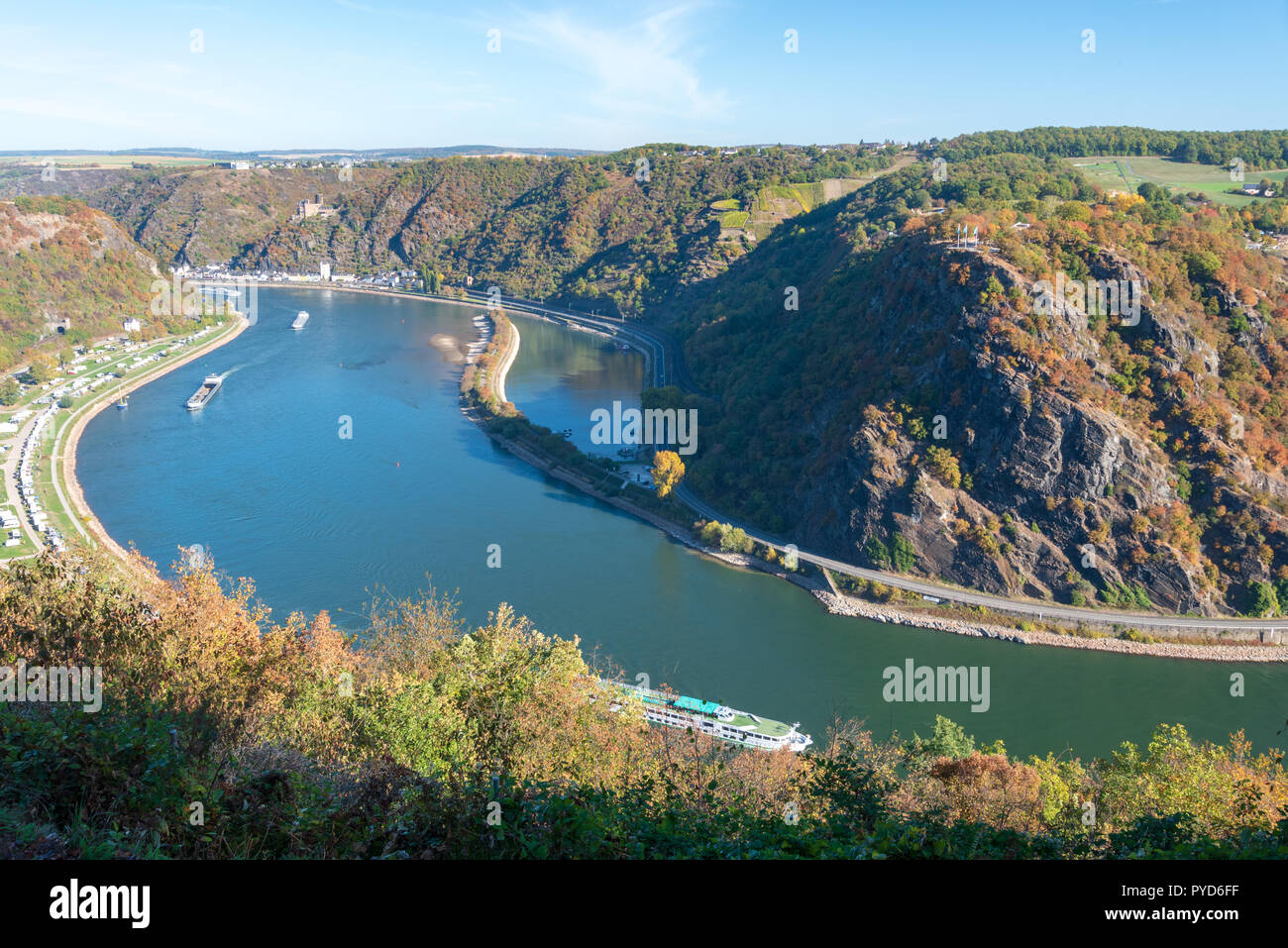 Felsen der Loreley, Rhein, Tal im Herbst Stockfotografie - Alamy