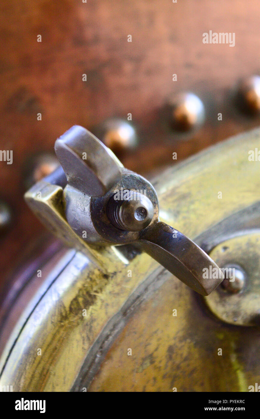 Messing oder kupfer -Fotos und -Bildmaterial in hoher Auflösung – Alamy