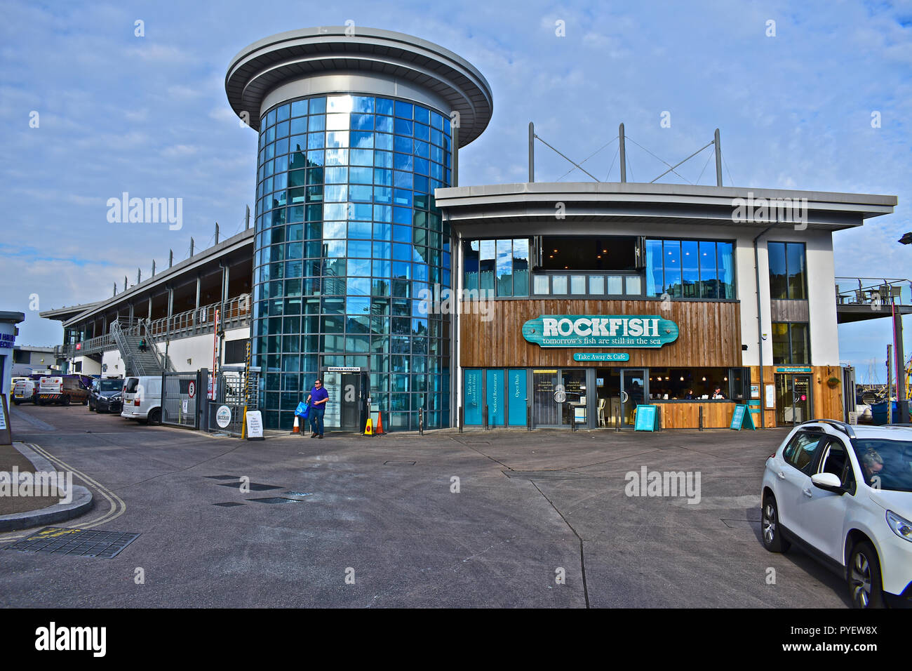 Brixham seafood market und imbiss -Fotos und -Bildmaterial in hoher ...