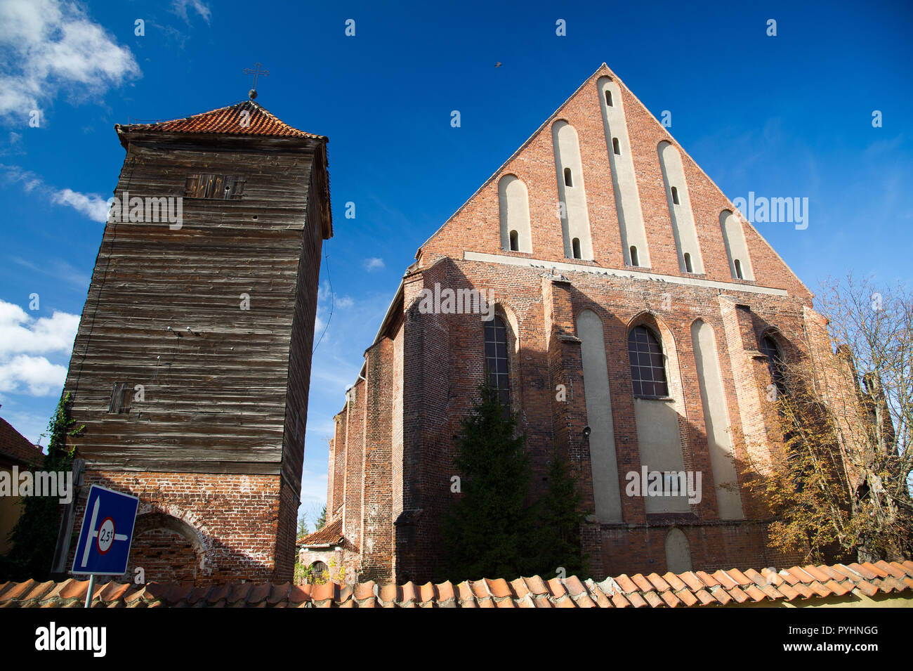 St. Nikolaus Kirche in der Altstadt von Frauenburg, Polen. 19. Oktober ...