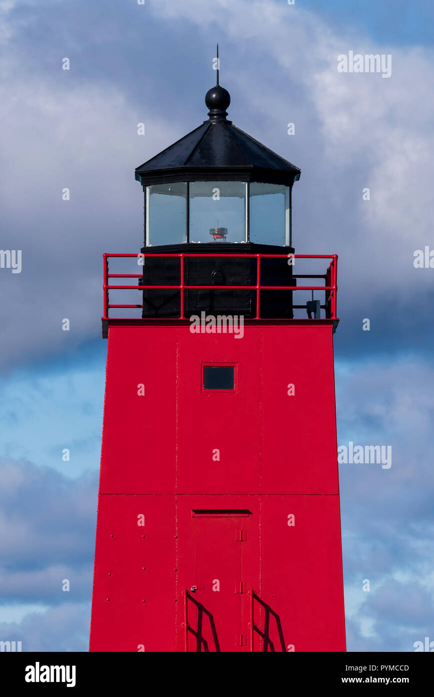 Schwarzer und roter leuchtturm Stockfotos und -bilder Kaufen - Alamy