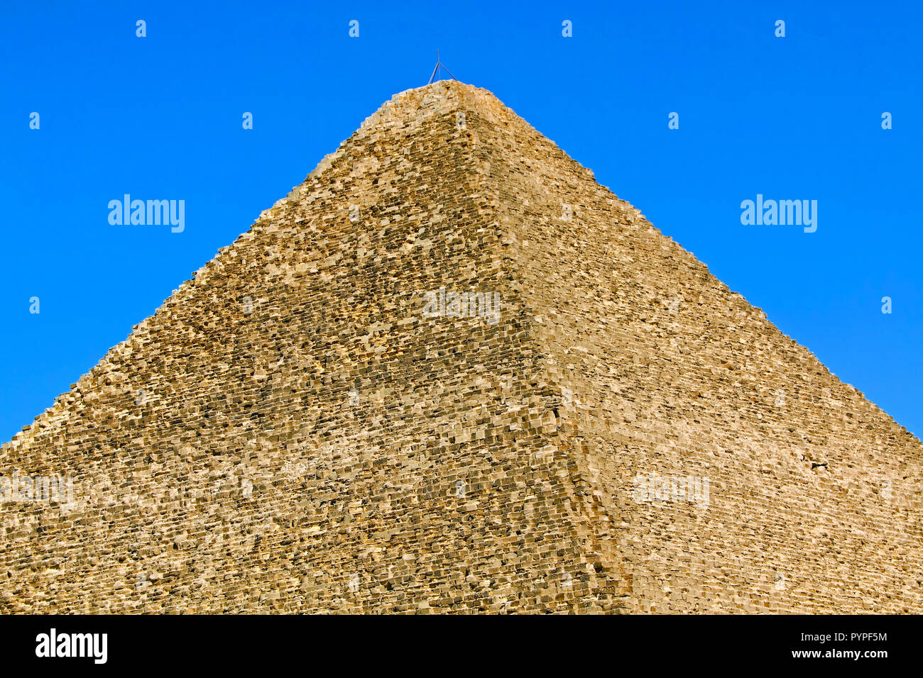 Pyramide gizeh spitze -Fotos und -Bildmaterial in hoher Auflösung – Alamy
