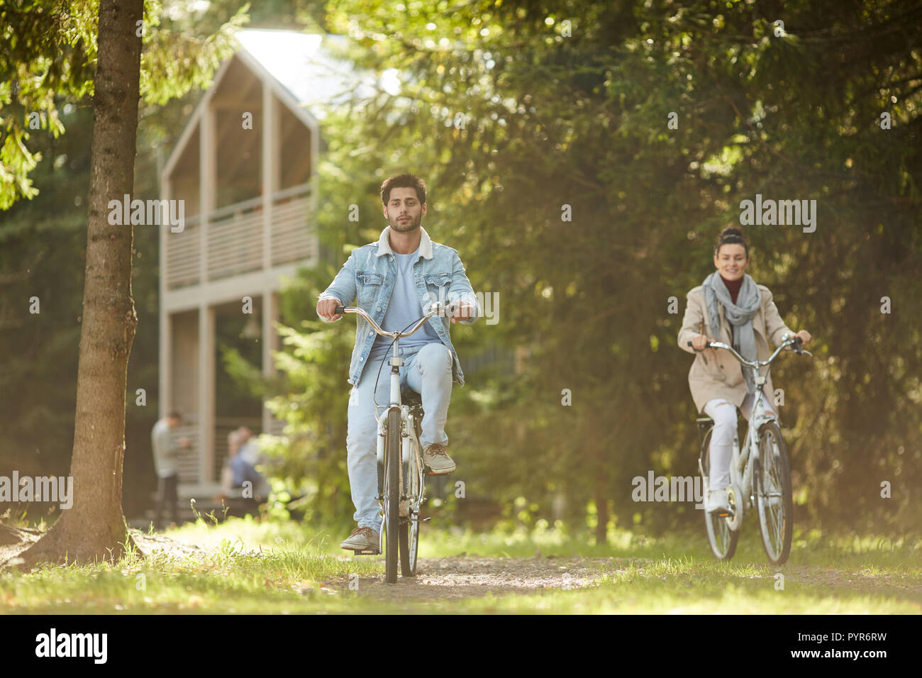 Freund freizeit -Fotos und -Bildmaterial in hoher Auflösung – Alamy