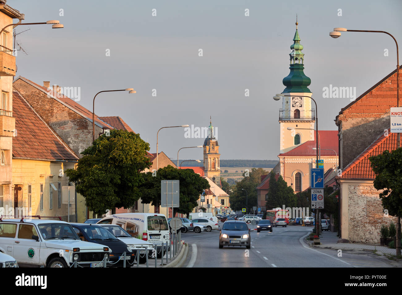 Poulicne osvetlenie -Fotos und -Bildmaterial in hoher Auflösung – Alamy