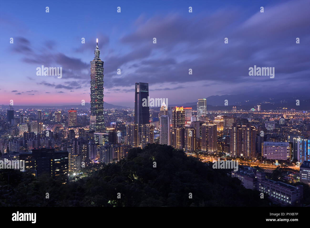 Taipei 101 turm -Fotos und -Bildmaterial in hoher Auflösung – Alamy