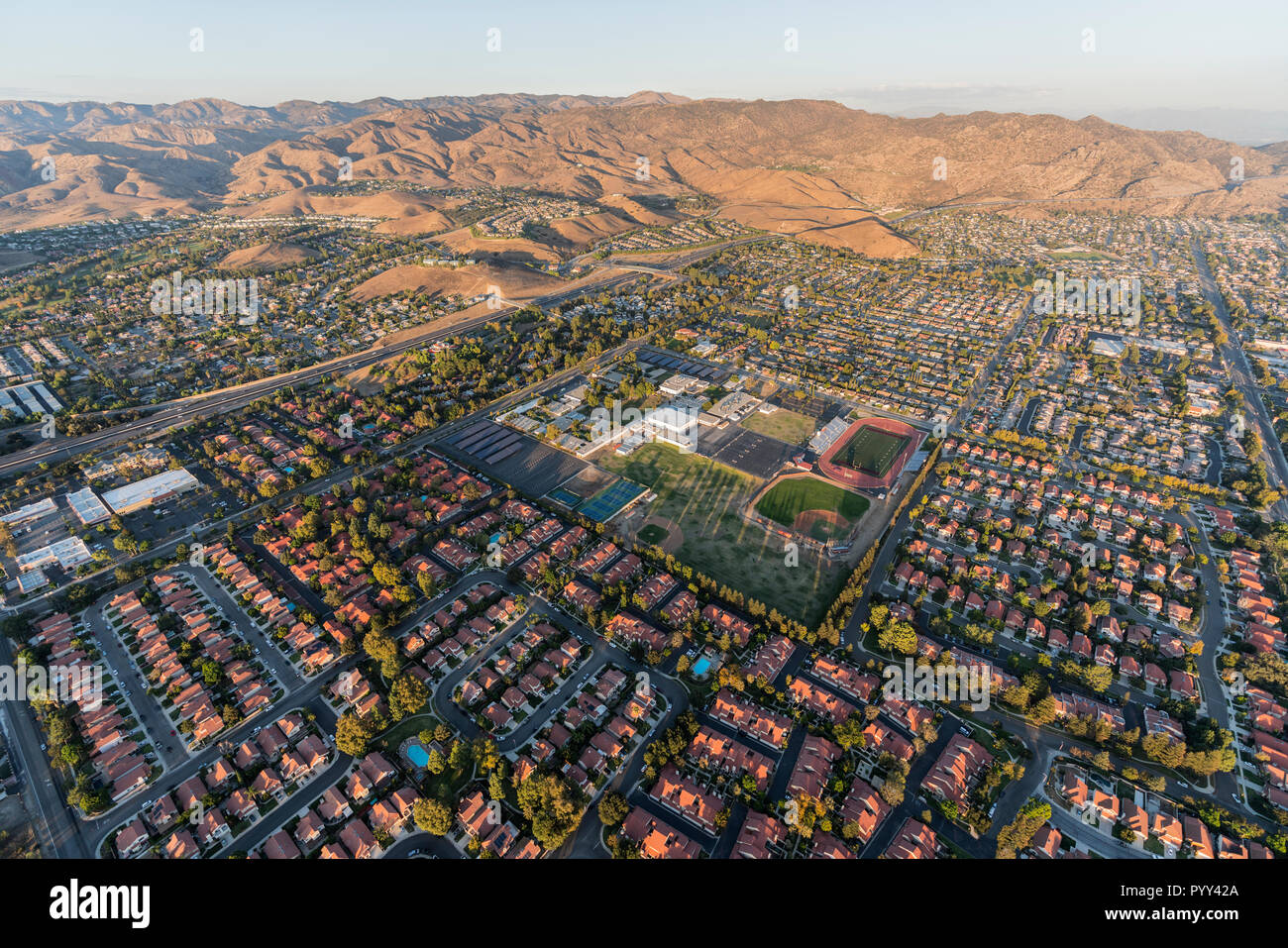 Simi valley gymnasium -Fotos und -Bildmaterial in hoher Auflösung – Alamy