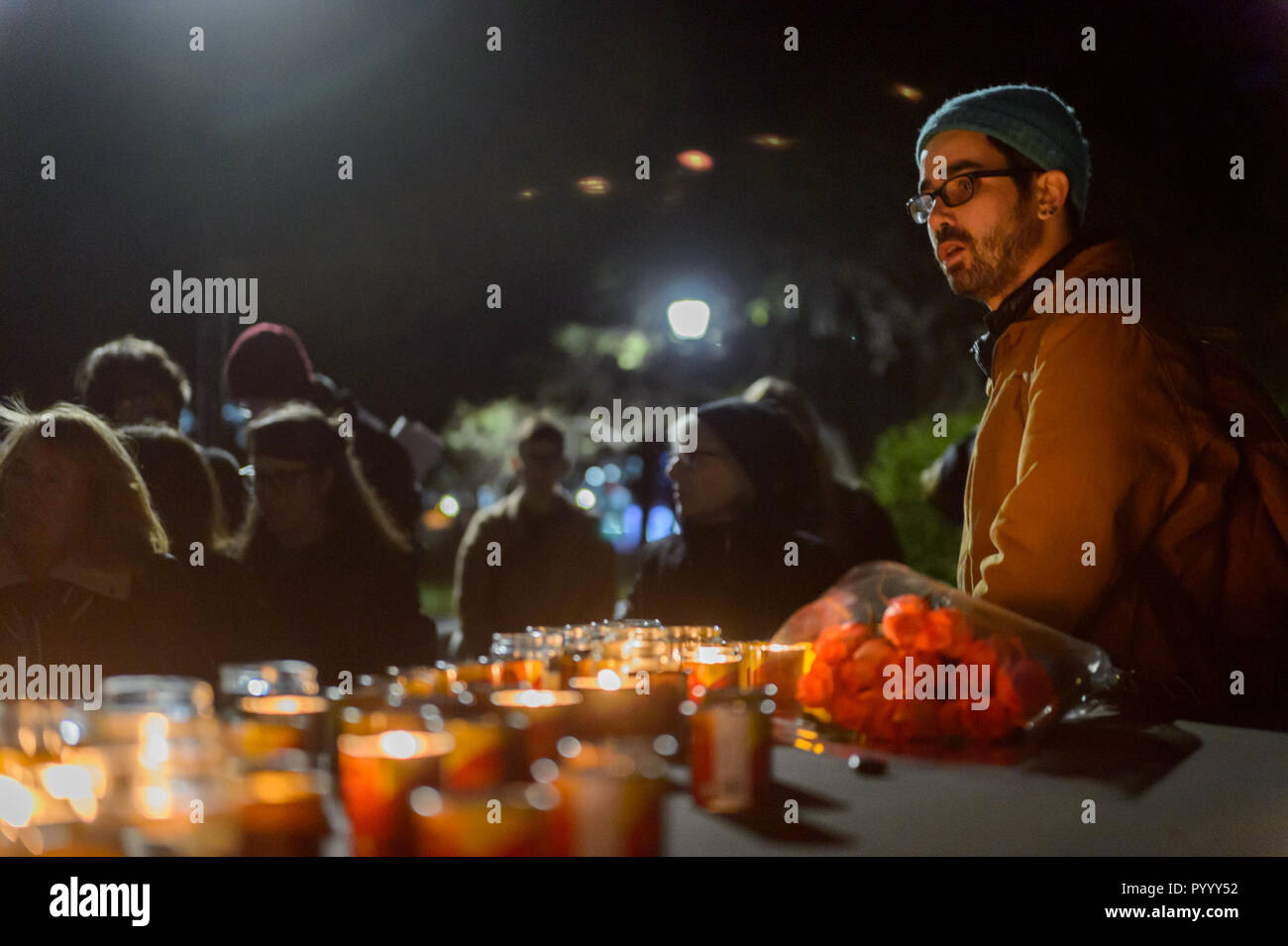 New York, Vereinigte Staaten. 30 Okt, 2018. Mitglieder der jüdischen ...