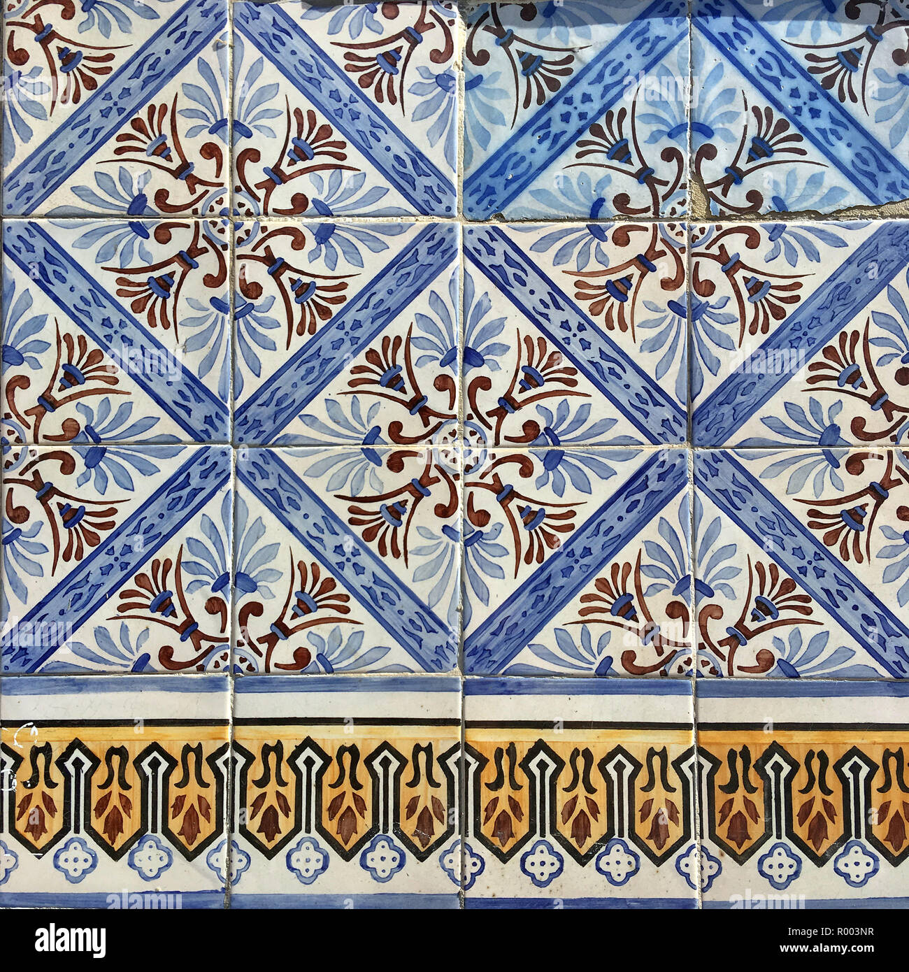 Azulejo fliesendetail -Fotos und -Bildmaterial in hoher Auflösung – Alamy