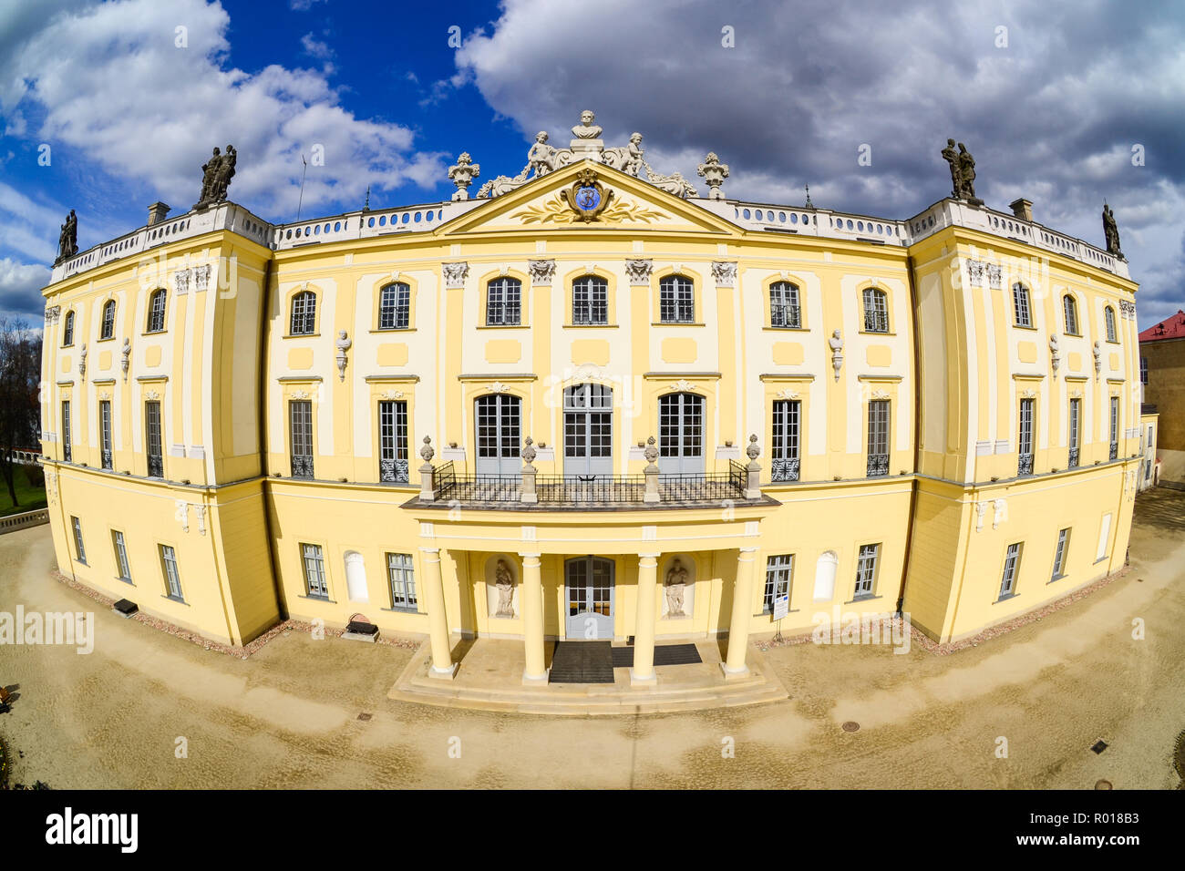 Aerial versailles -Fotos und -Bildmaterial in hoher Auflösung – Alamy