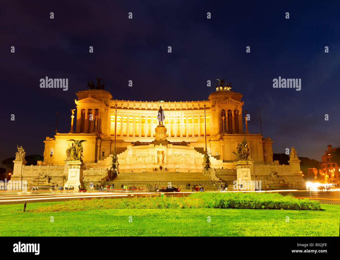 Denkmal für Viktor Emanuel II. auf Platz Venedig, Rom, Italien ...