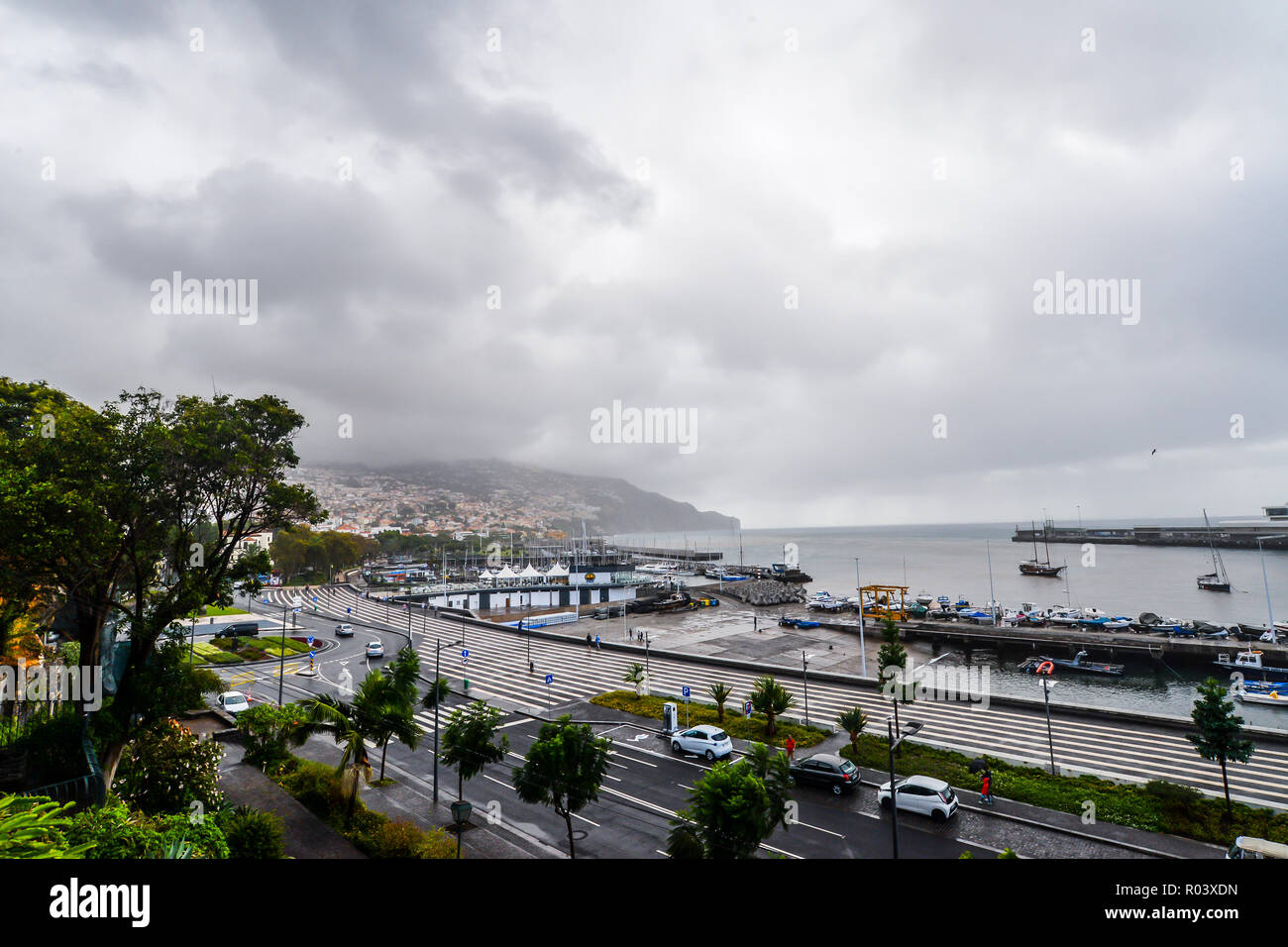 Mauer der alten festung von funchal -Fotos und -Bildmaterial in hoher ...