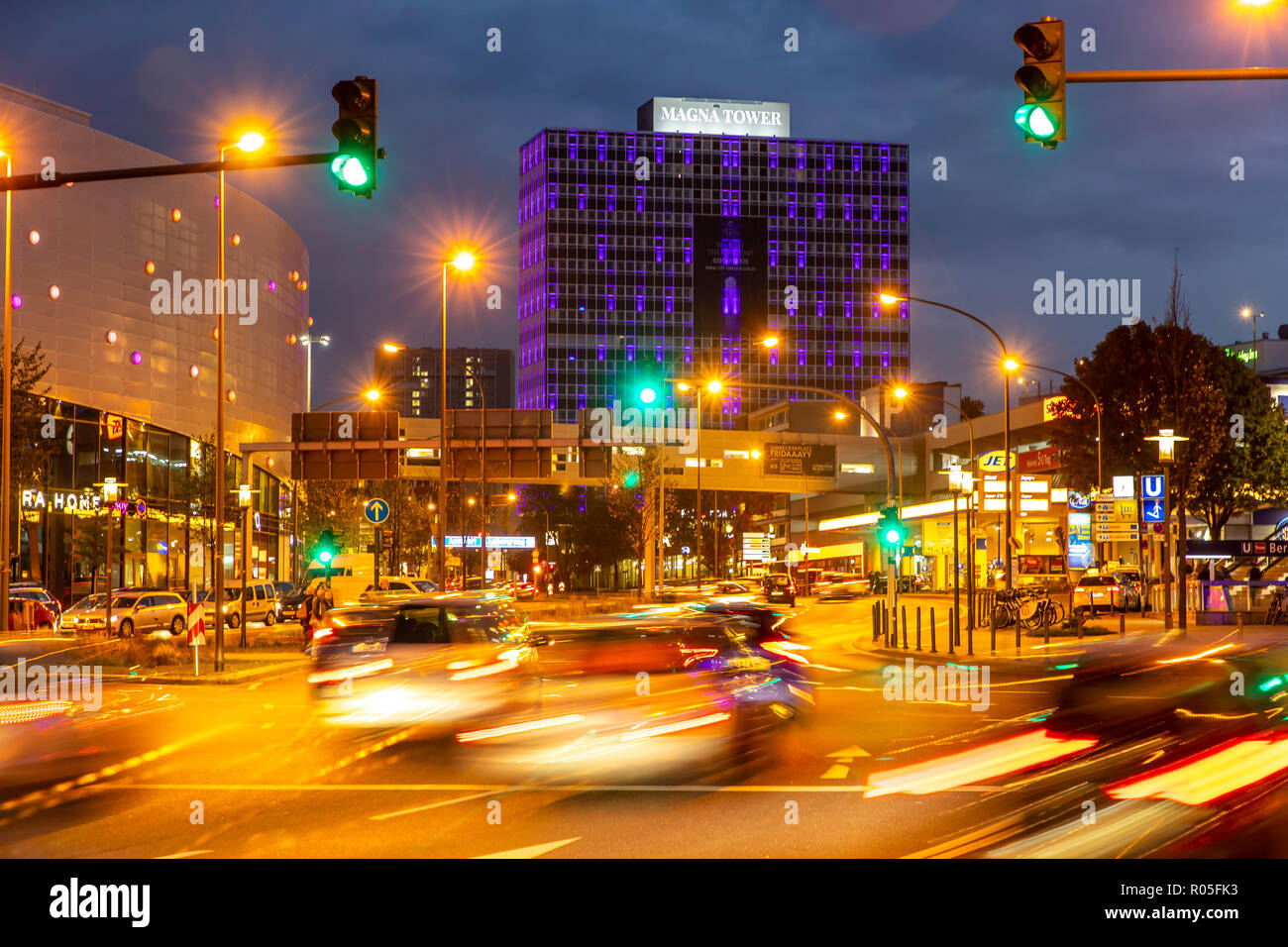 Skyline von essen im abendlicht -Fotos und -Bildmaterial in hoher ...