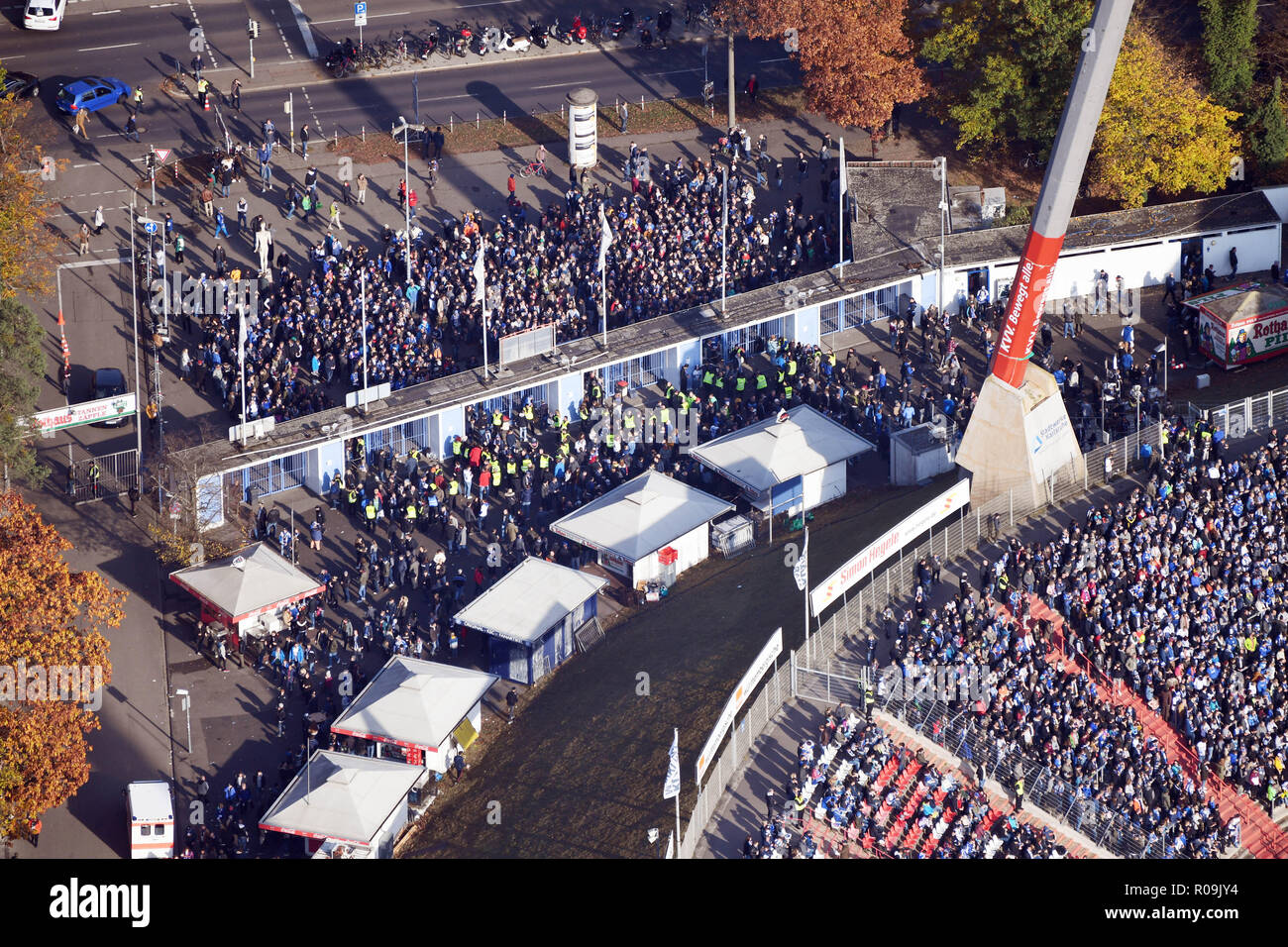 Ksc stadion von oben -Fotos und -Bildmaterial in hoher Auflösung – Alamy