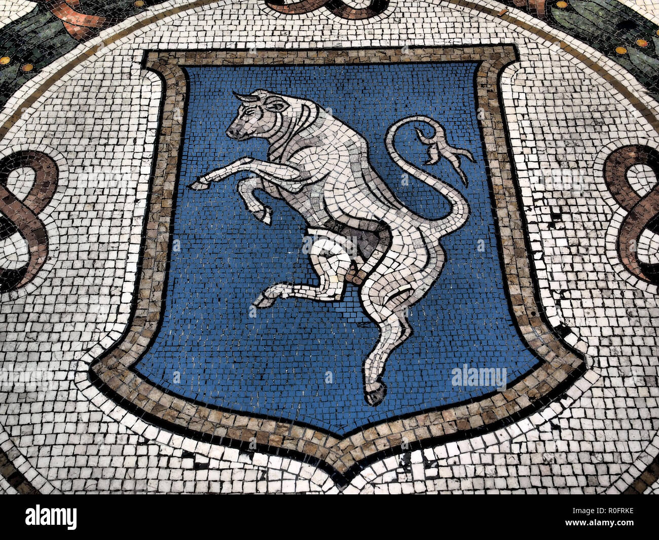 Bull testicles -Fotos und -Bildmaterial in hoher Auflösung – Alamy