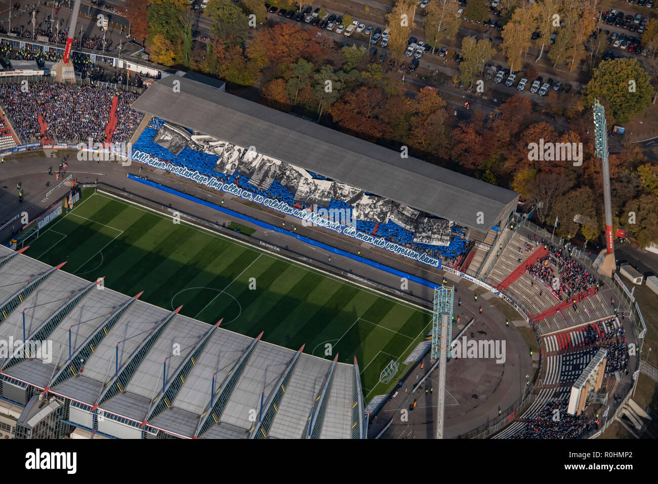 Ksc stadion von oben -Fotos und -Bildmaterial in hoher Auflösung – Alamy