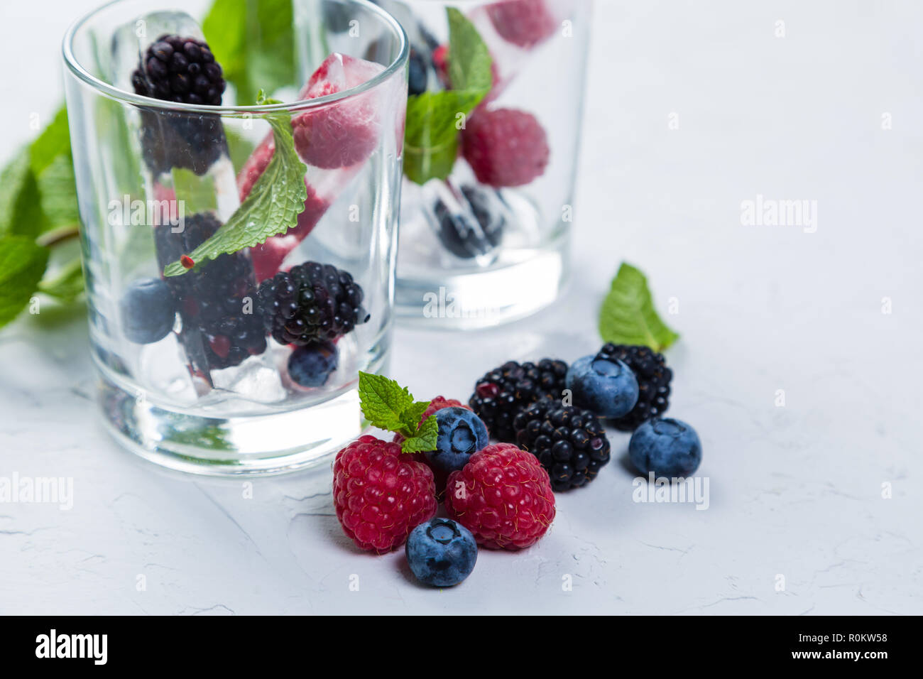 Infused water -Fotos und -Bildmaterial in hoher Auflösung – Alamy