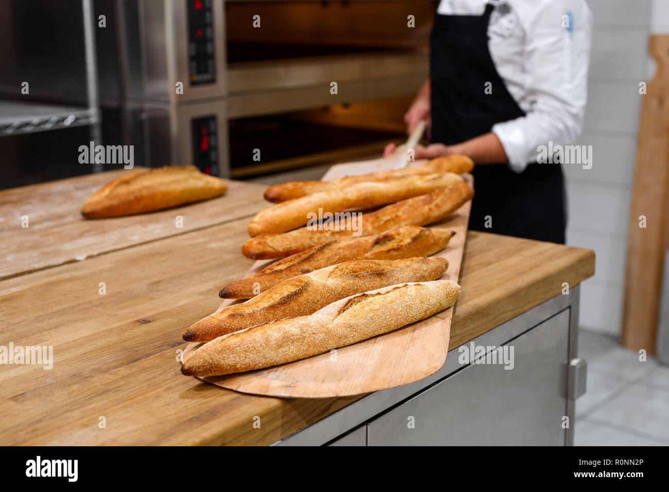 Licht aus dem ofen -Fotos und -Bildmaterial in hoher Auflösung – Alamy
