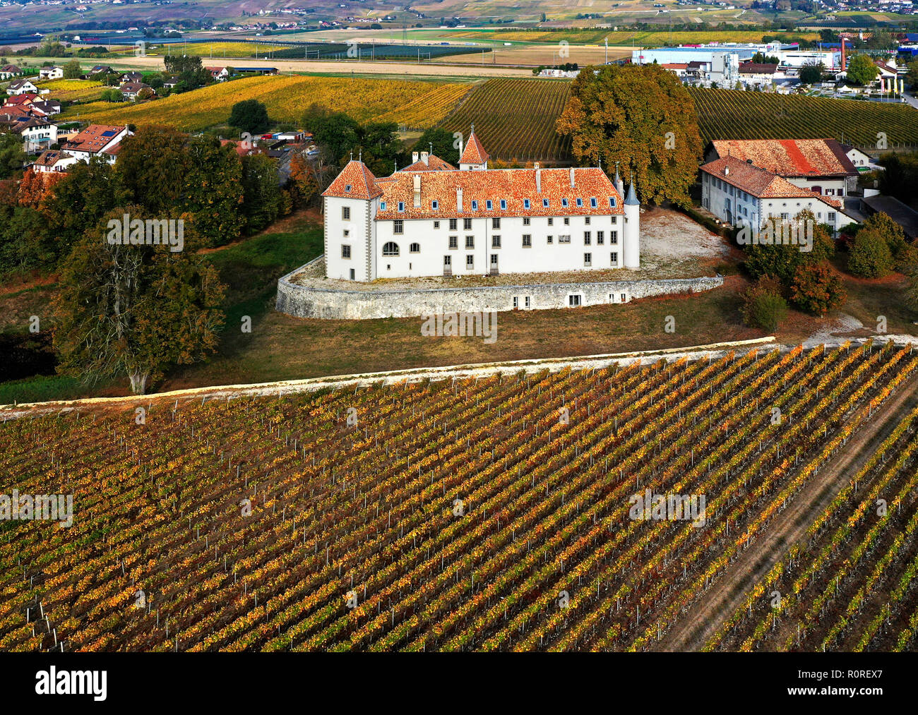 Allaman castle -Fotos und -Bildmaterial in hoher Auflösung – Alamy