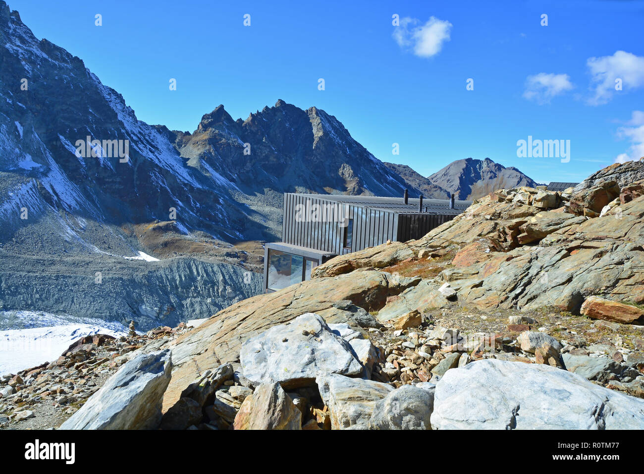 Moiry Kabine Stockfotos und -bilder Kaufen - Alamy