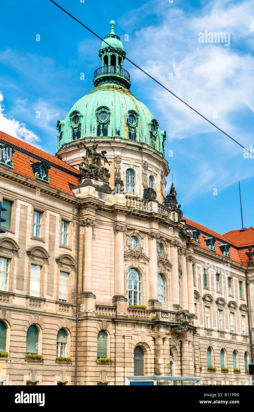Brandenburg Rathaus Stockfotos & Brandenburg Rathaus Bilder - Alamy