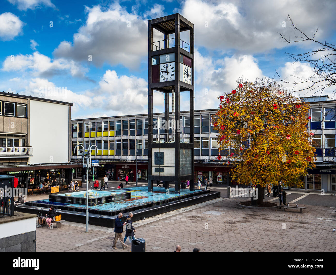 Clock tower einkaufszentrum -Fotos und -Bildmaterial in hoher Auflösung ...