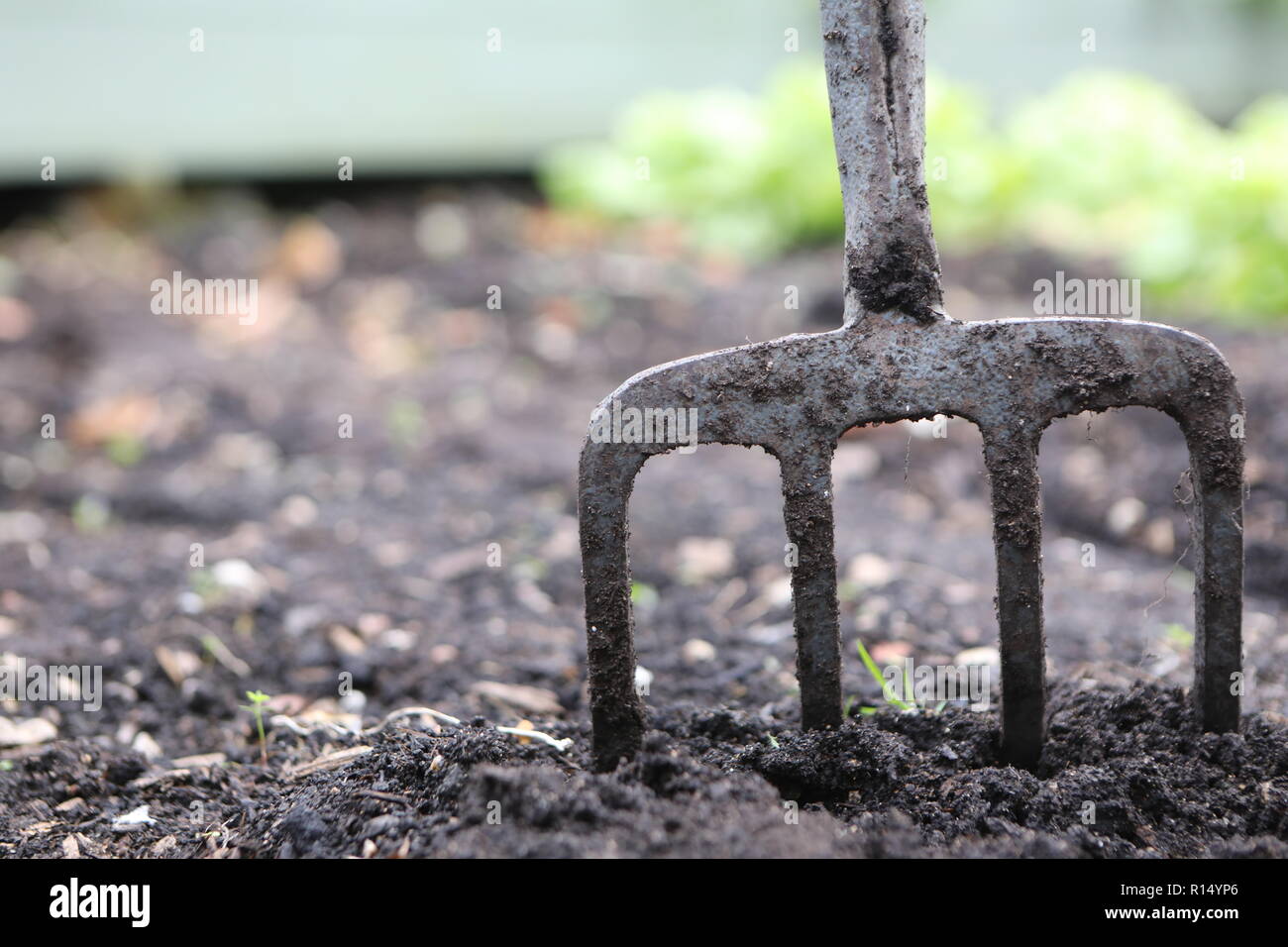 Gartengabel graben -Fotos und -Bildmaterial in hoher Auflösung – Alamy