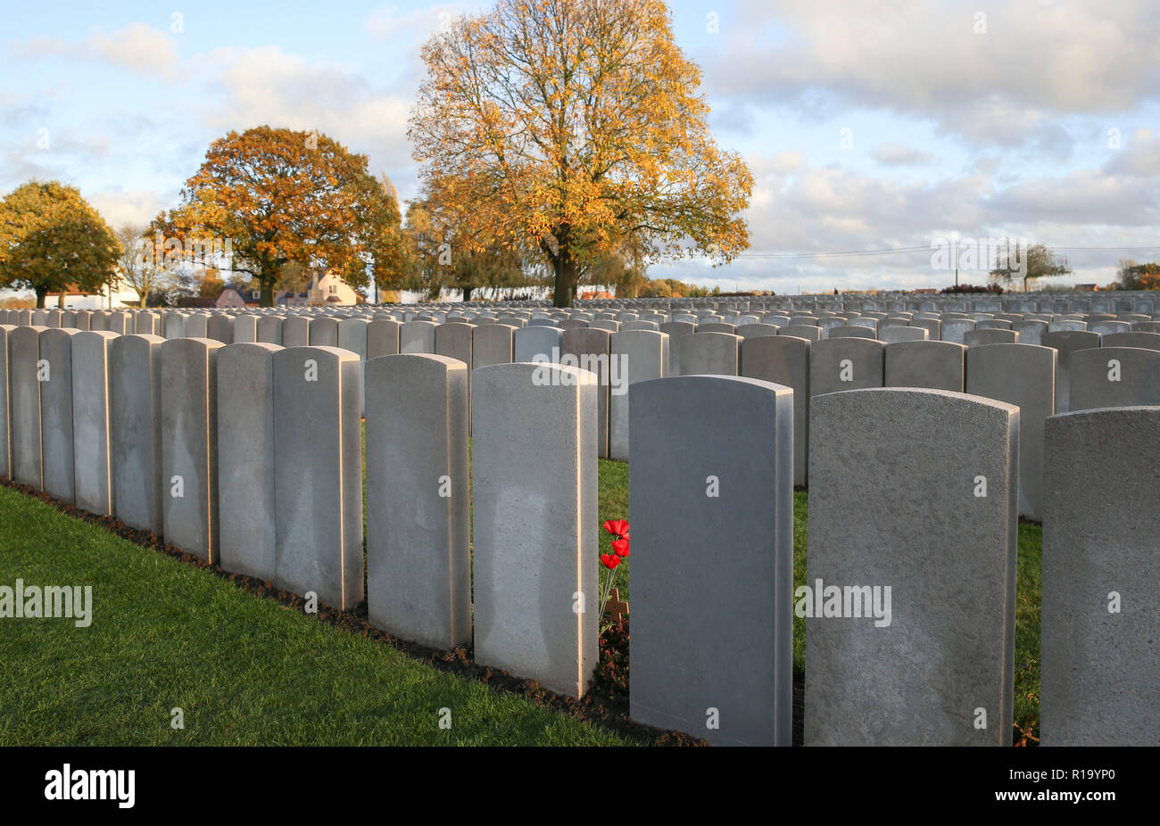 Military burials -Fotos und -Bildmaterial in hoher Auflösung – Alamy