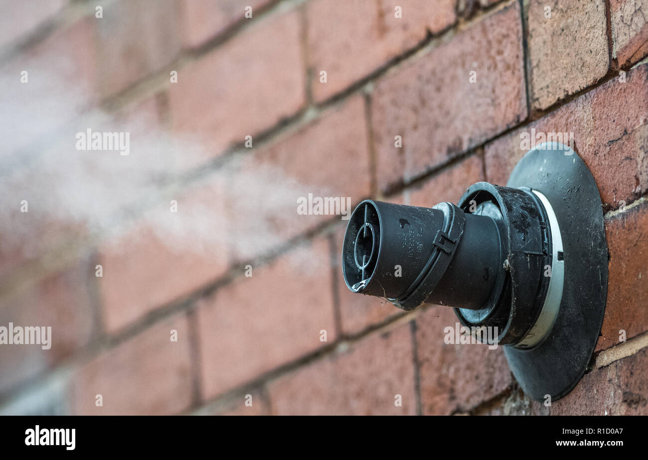 Abgase giftiges gas -Fotos und -Bildmaterial in hoher Auflösung – Alamy