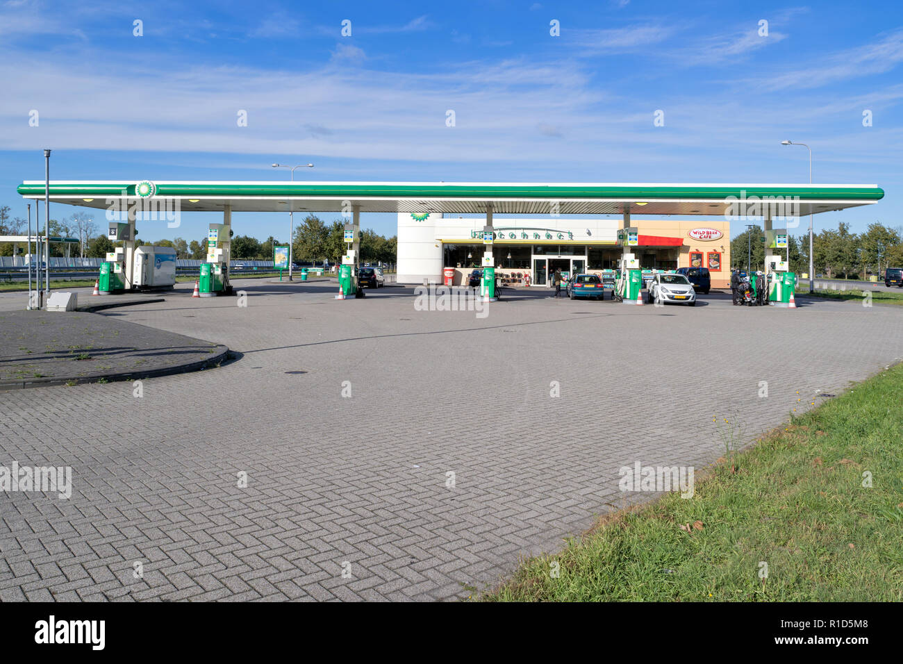 Bp benzin werbeschild -Fotos und -Bildmaterial in hoher Auflösung – Alamy