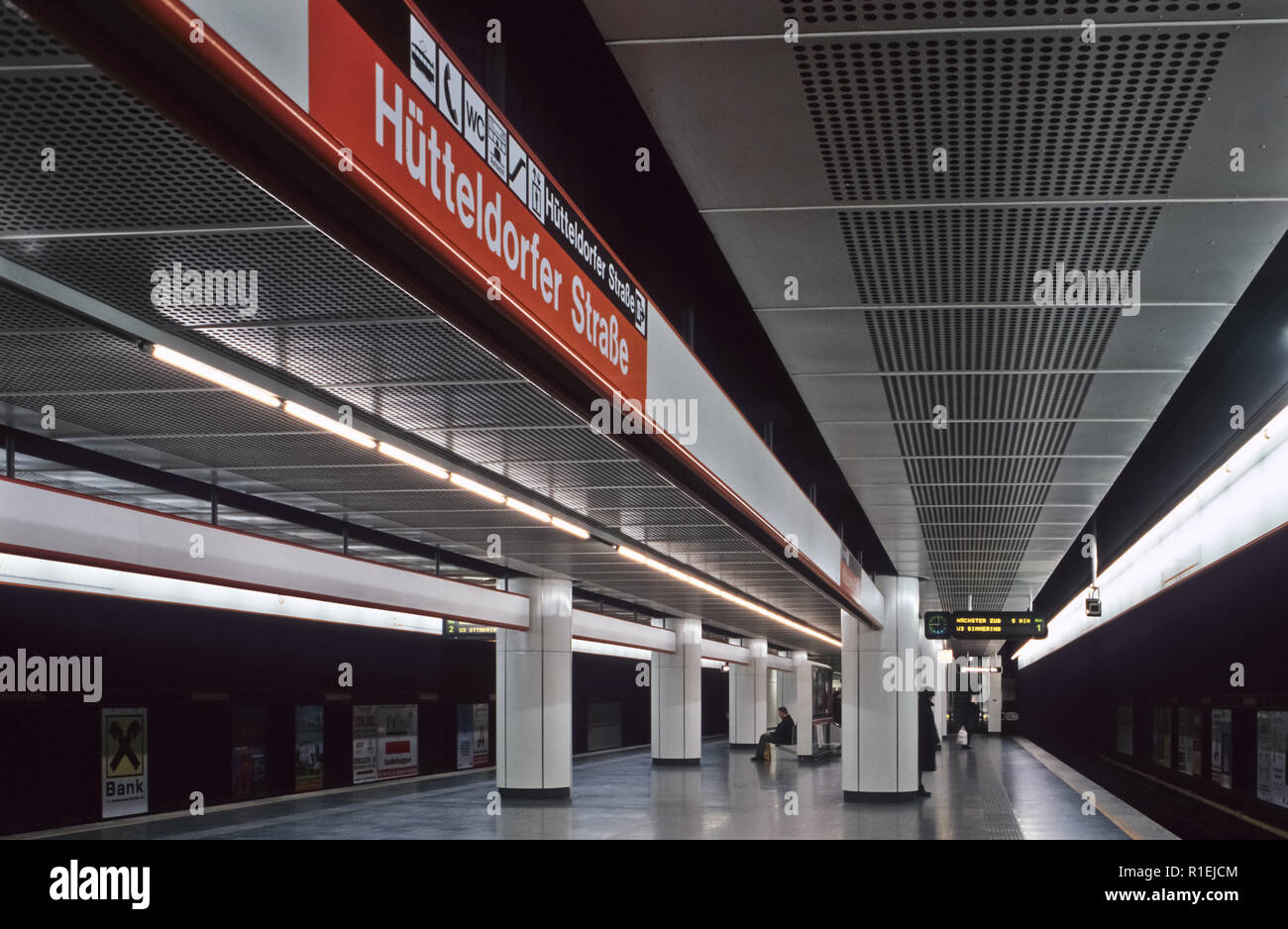 U3 station wien -Fotos und -Bildmaterial in hoher Auflösung – Alamy