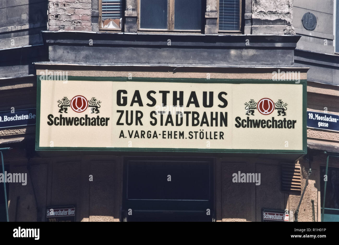 Wiener linien zeichen -Fotos und -Bildmaterial in hoher Auflösung – Alamy