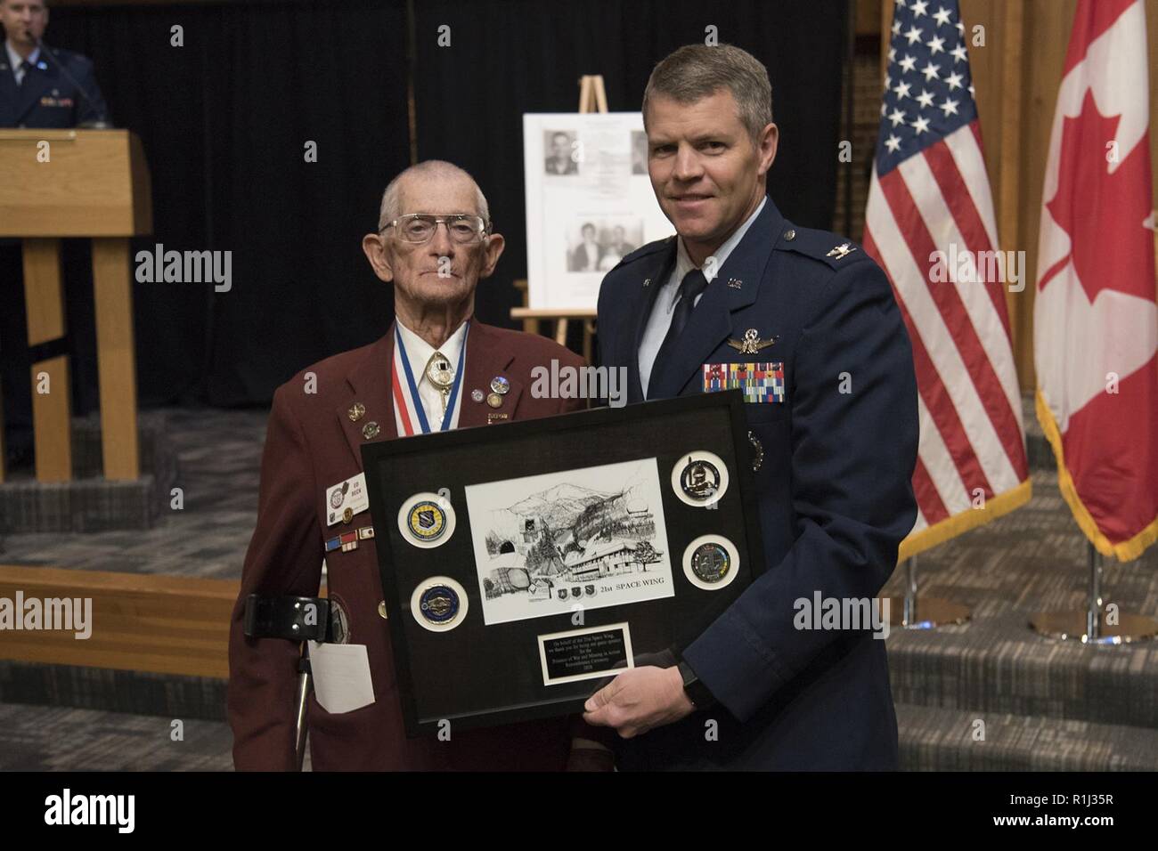 PETERSON AIR BASE, Colo-Col. Sam Johnson, 21. Platz Flügel ...