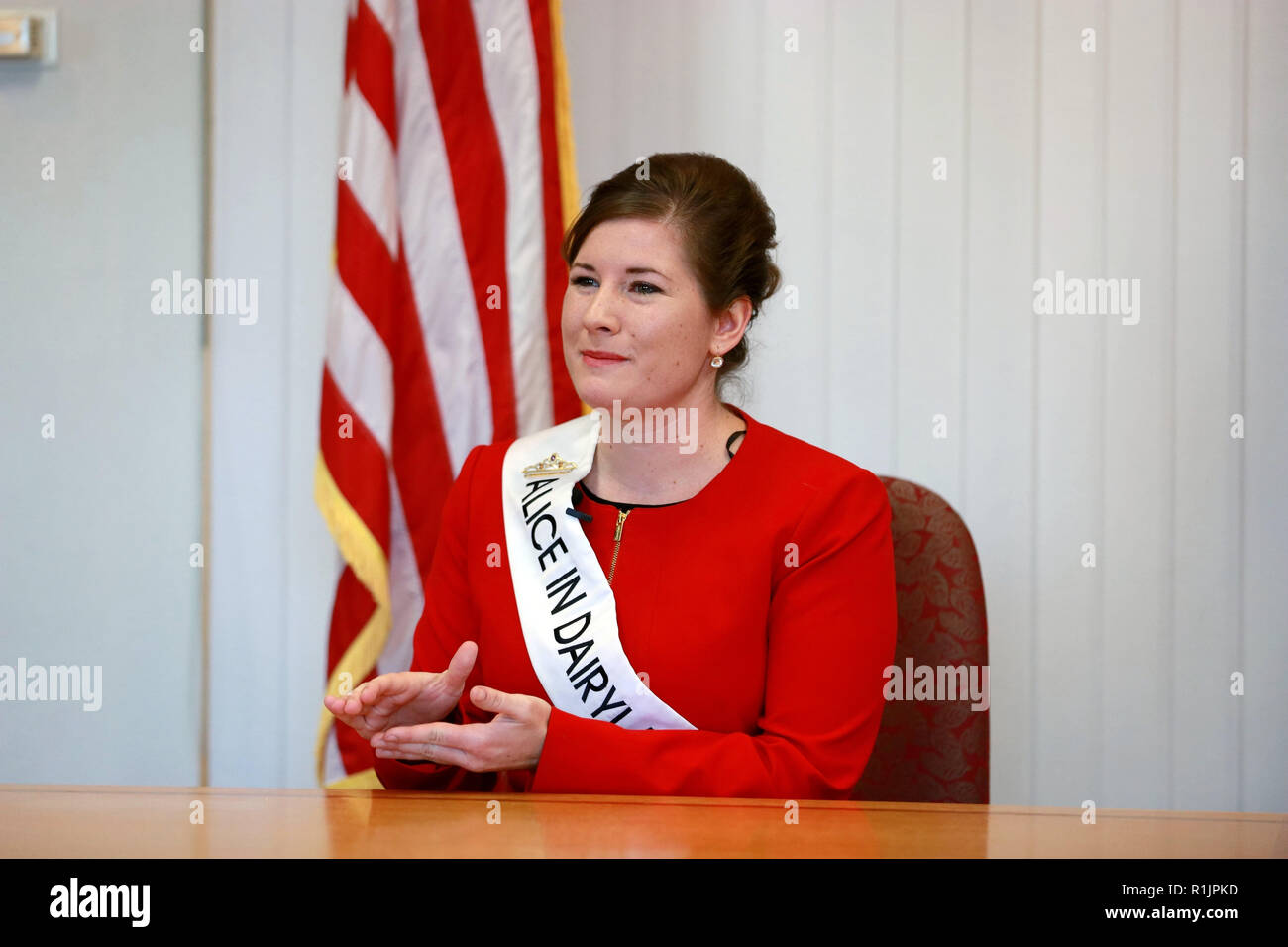 Alice im milchland -Fotos und -Bildmaterial in hoher Auflösung – Alamy