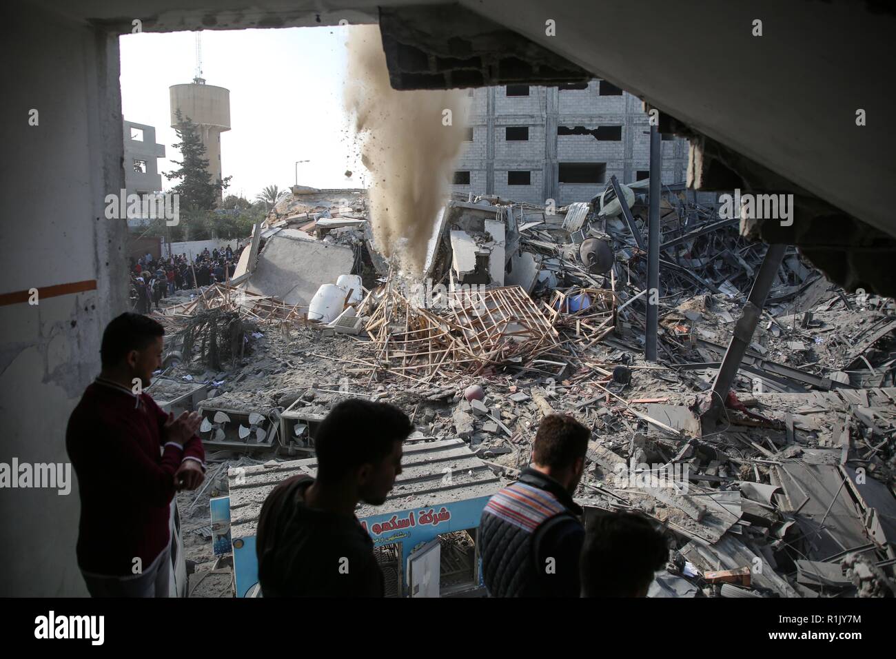 Gaza, Gaza, Palästina. 13 Nov, 2018. Bleibt der Al-Aqsa TV-Station in ...
