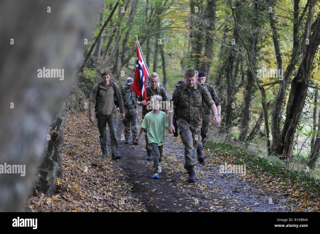 Hürtgenwald - VOSSENACK, Deutschland - Soldaten der Bundeswehr und der ...