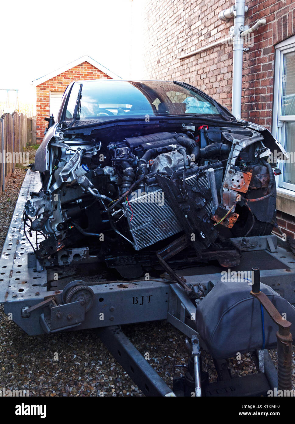 Front End Car Crash Stockfotos und -bilder Kaufen - Alamy