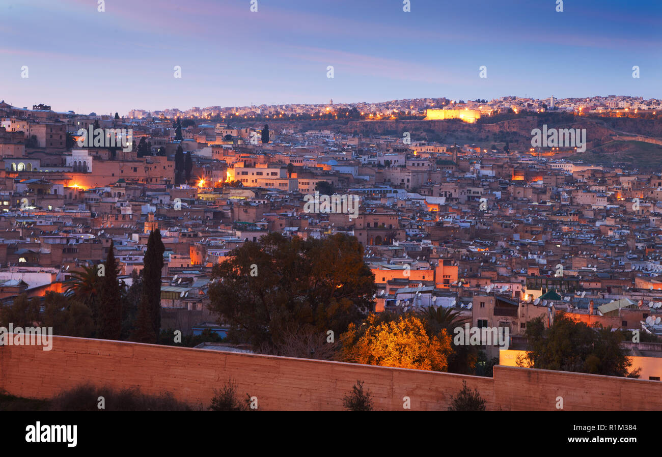 Alte medina von fez -Fotos und -Bildmaterial in hoher Auflösung – Alamy
